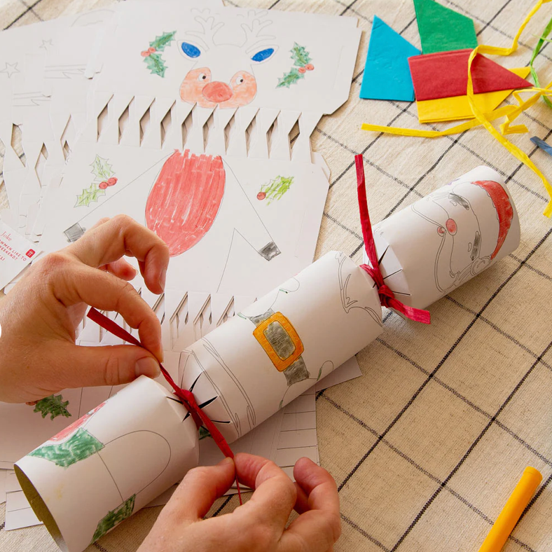 Easy Peasy Colour in Crackers – thatslovelythat